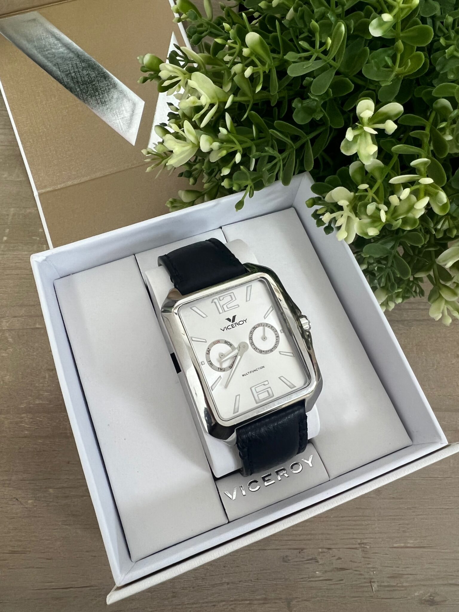 Reloj Hombre Viceroy Cuarzo y correa piel negra 46487 - Girbes Joyas